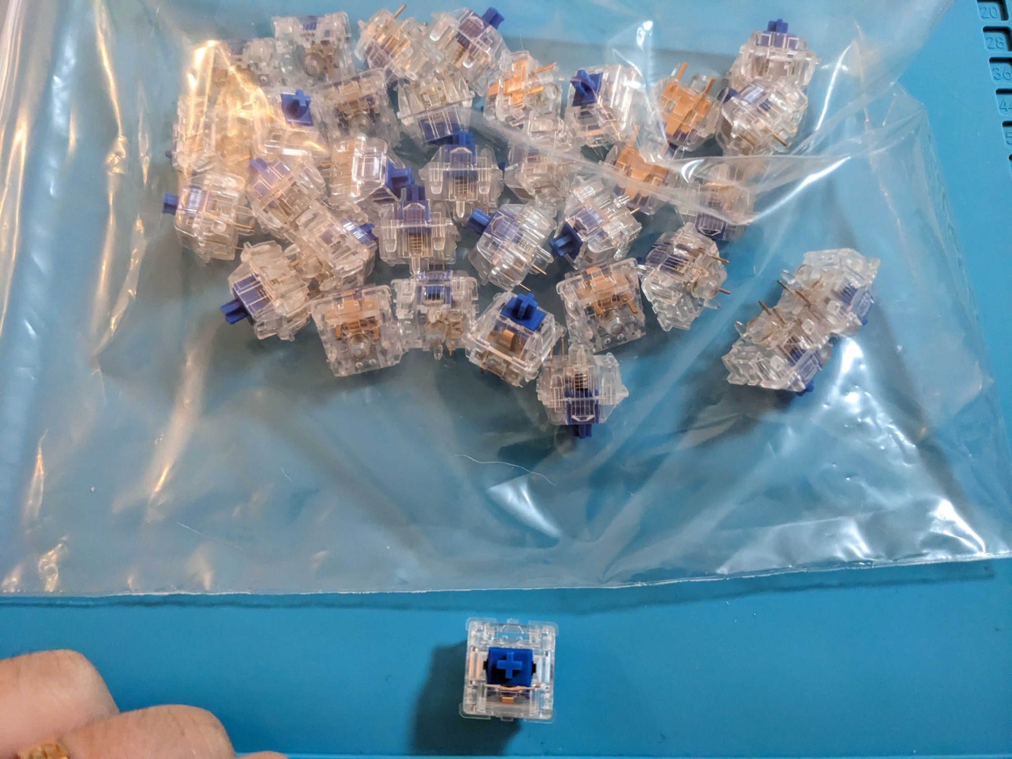 初の(本格的な)自作キーボード「keyball39」を組み立てました。 - シンマデポカポカ